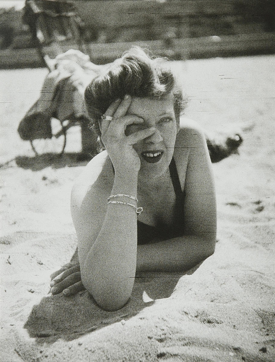 Joy Hester at St Kilda Beach - Heide